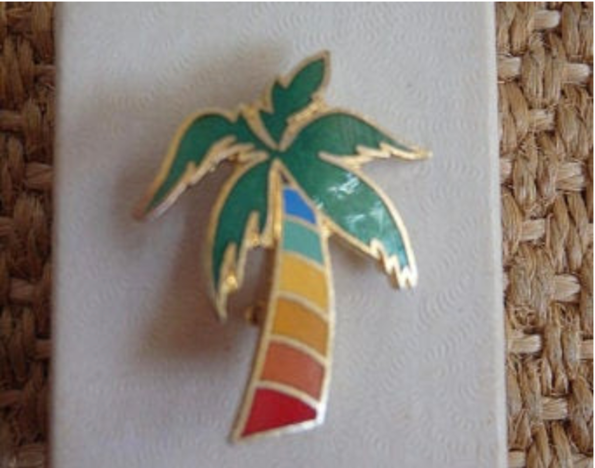 Alchemy Works Vintage 1970s Palm Tree Pin - Gold Rainbow | Garmentory
