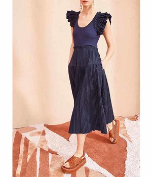 Clothes, Shoes, Bags, Home and more from Indie Boutiques | Garmentory