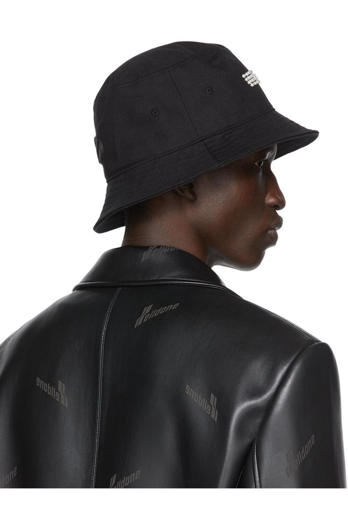 we11done Pearl Logo Bucket Hat - Black | Garmentory