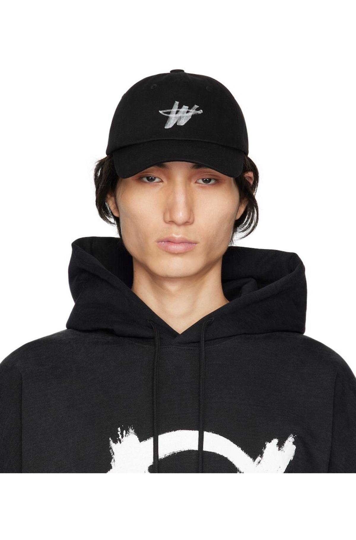 we11done WD One Logo Cap - Black | Garmentory
