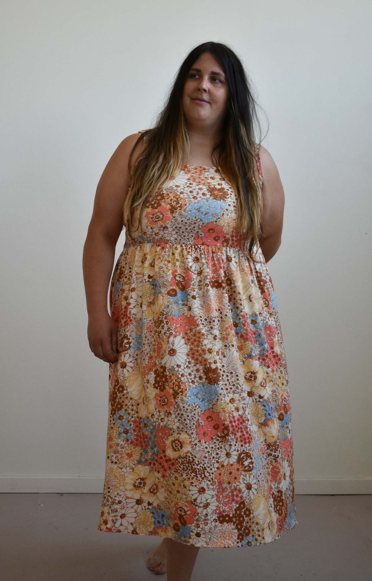Altar Houseline Gwendolyn Dress - 70s Saffron Floral | Garmentory