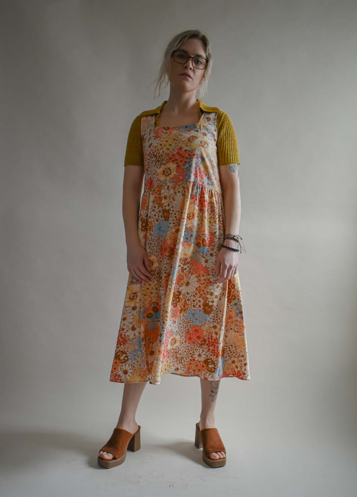 Altar Houseline Gwendolyn Dress - 70s Saffron Floral | Garmentory