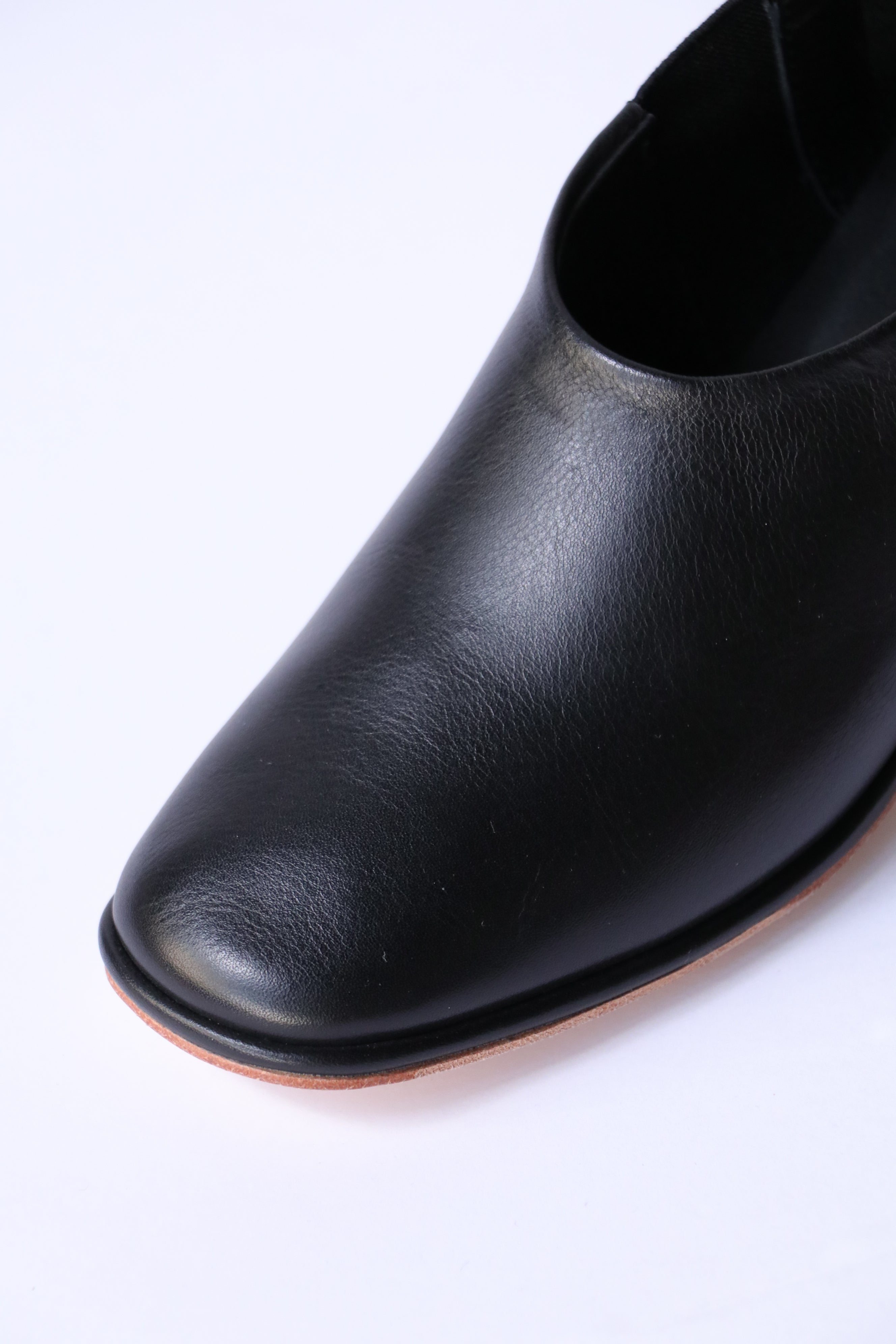 Lauren Manoogian Dowel Heel - Black | Garmentory
