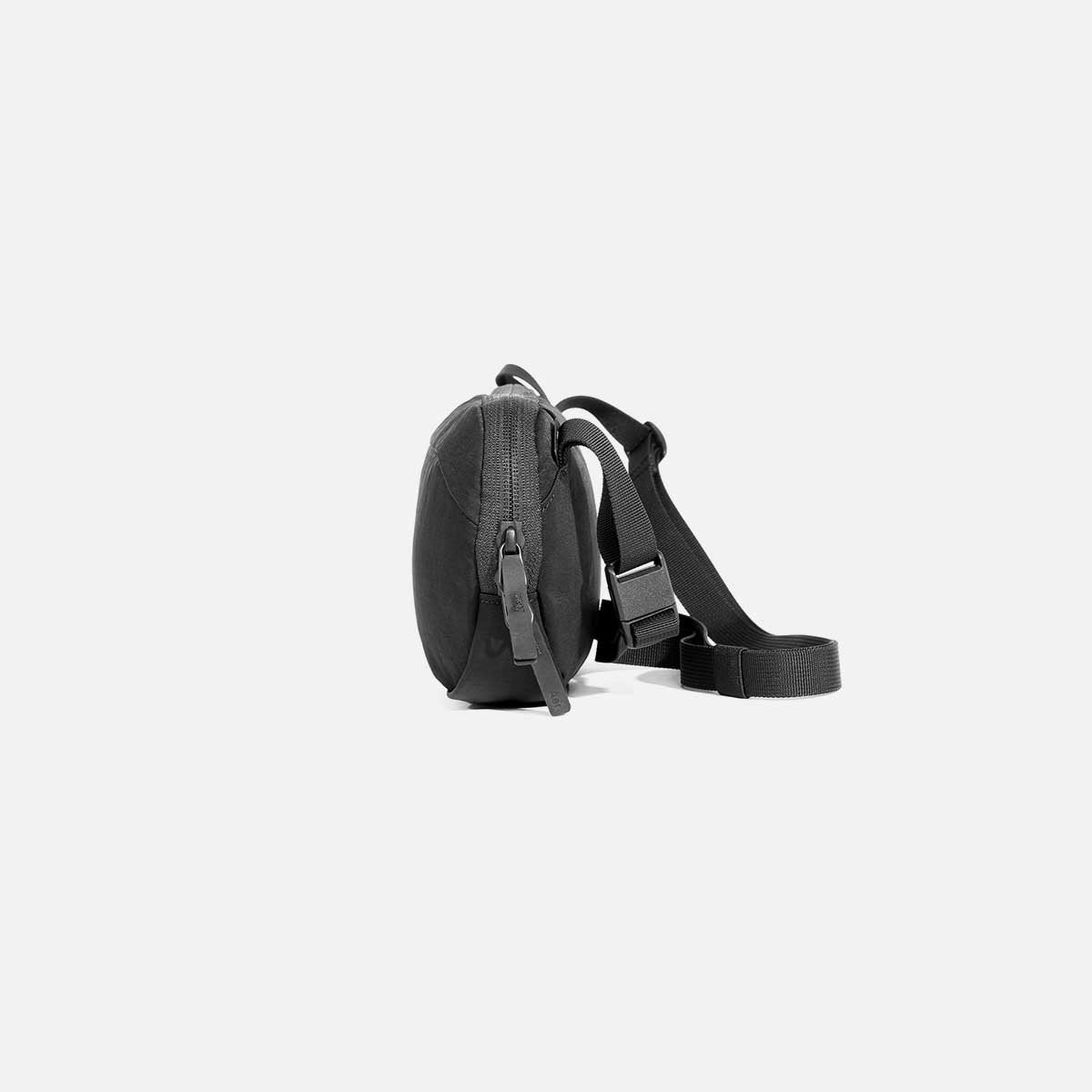 AER Go Sling - Black | Garmentory