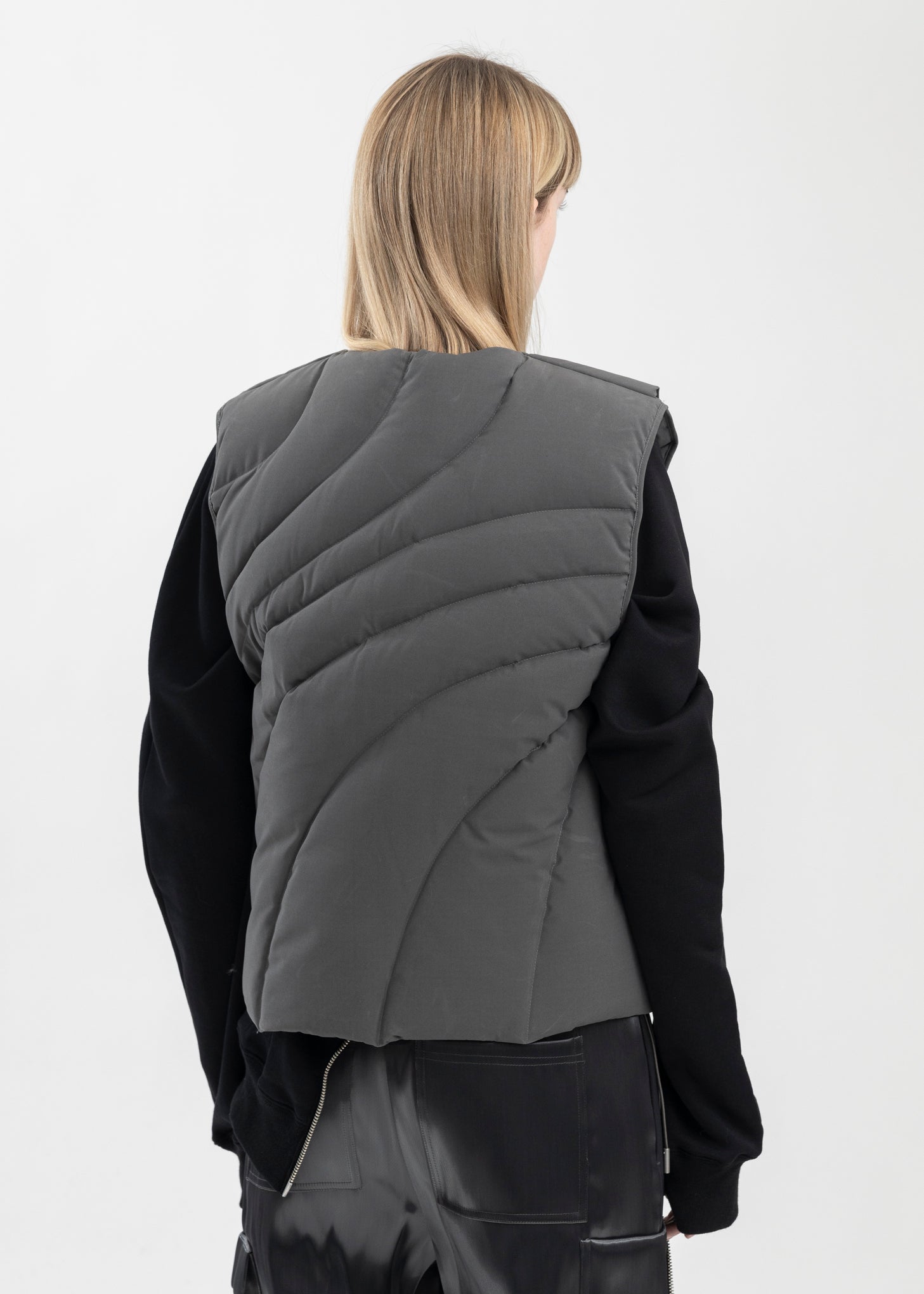 Heliot Emil DARK GREY LAYERED DOWN VEST - HEAT REACTIVE | Garmentory