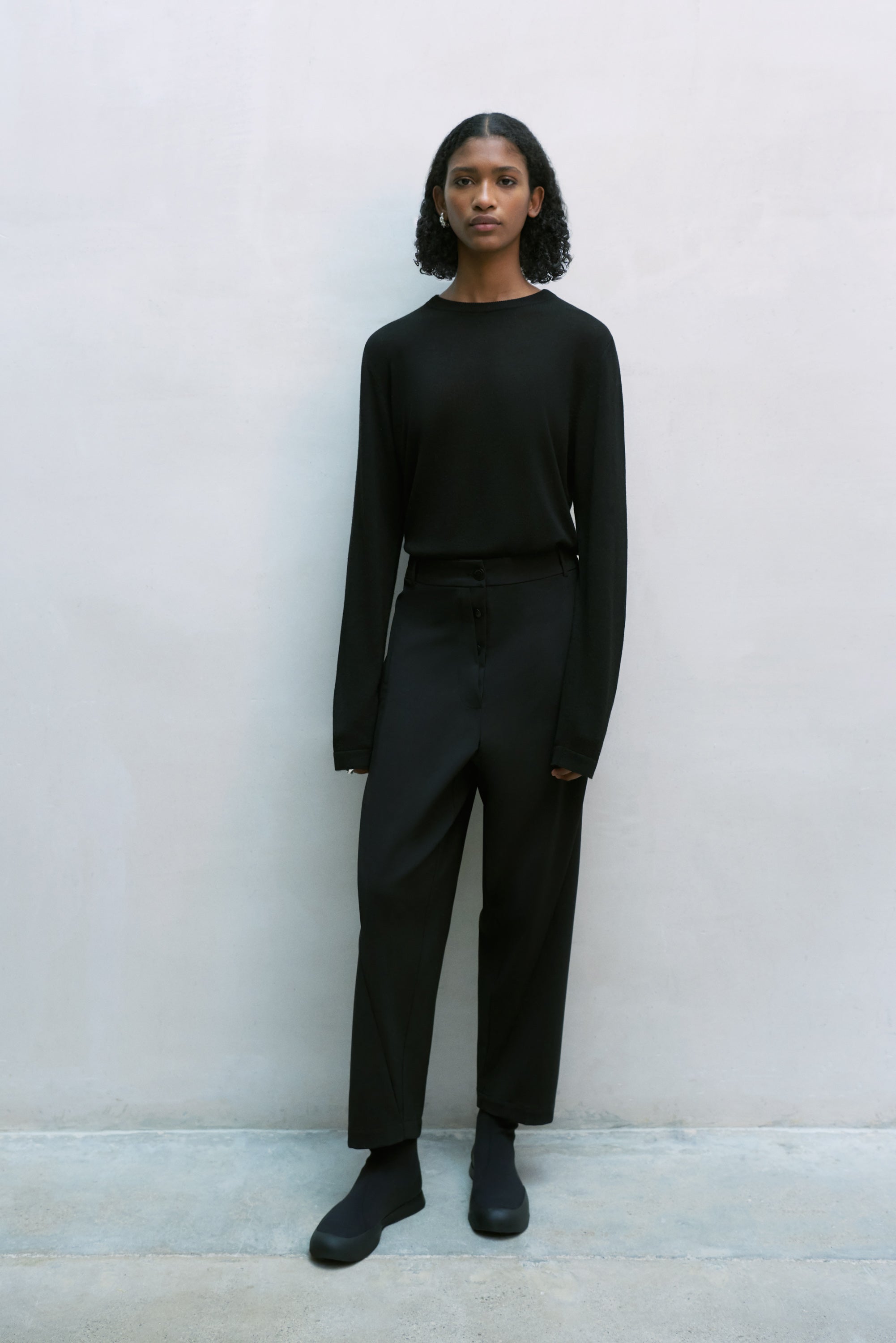 Cordera Tailoring Crossed Pants - Black | Garmentory