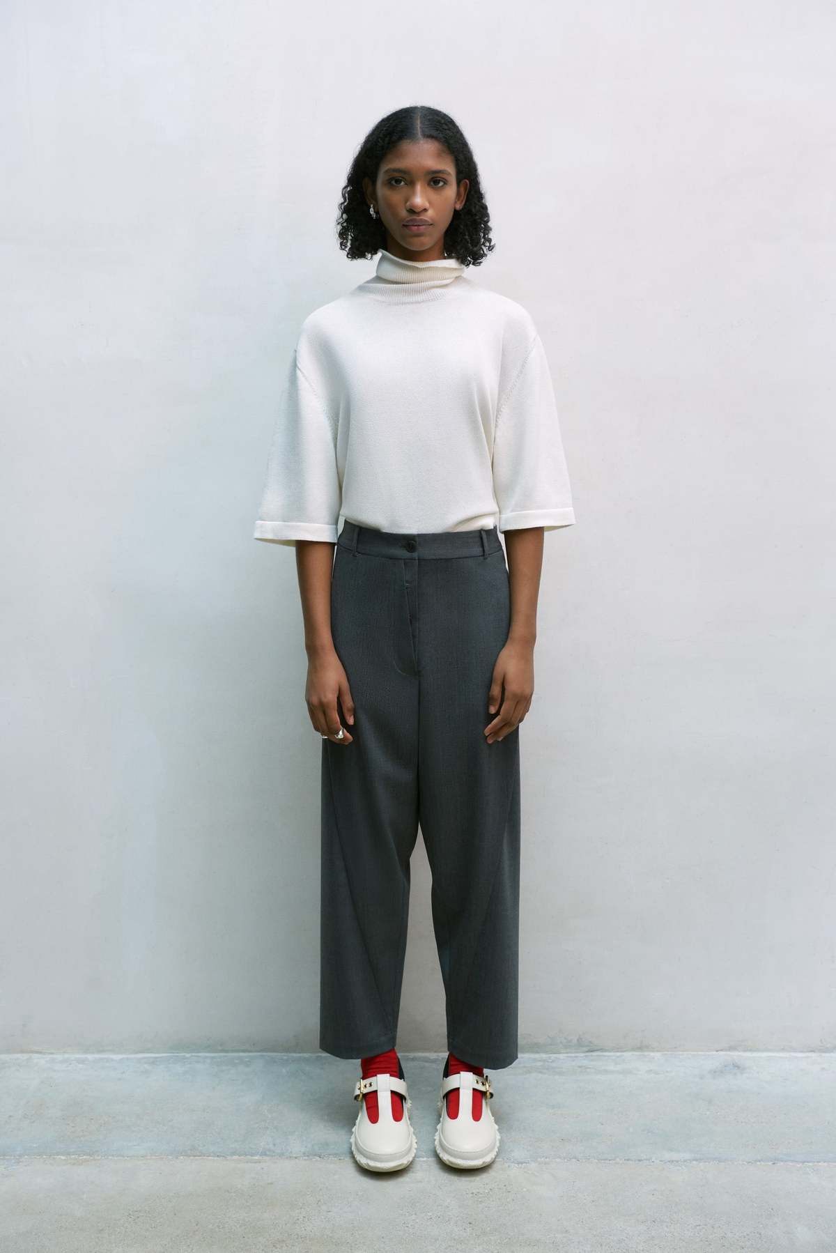Cordera Tailoring Crossed Pants - Dark Grey | Garmentory