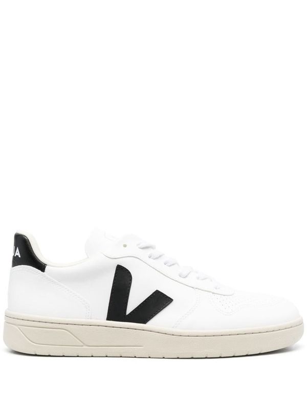 VEJA Low-top sneakers | Garmentory