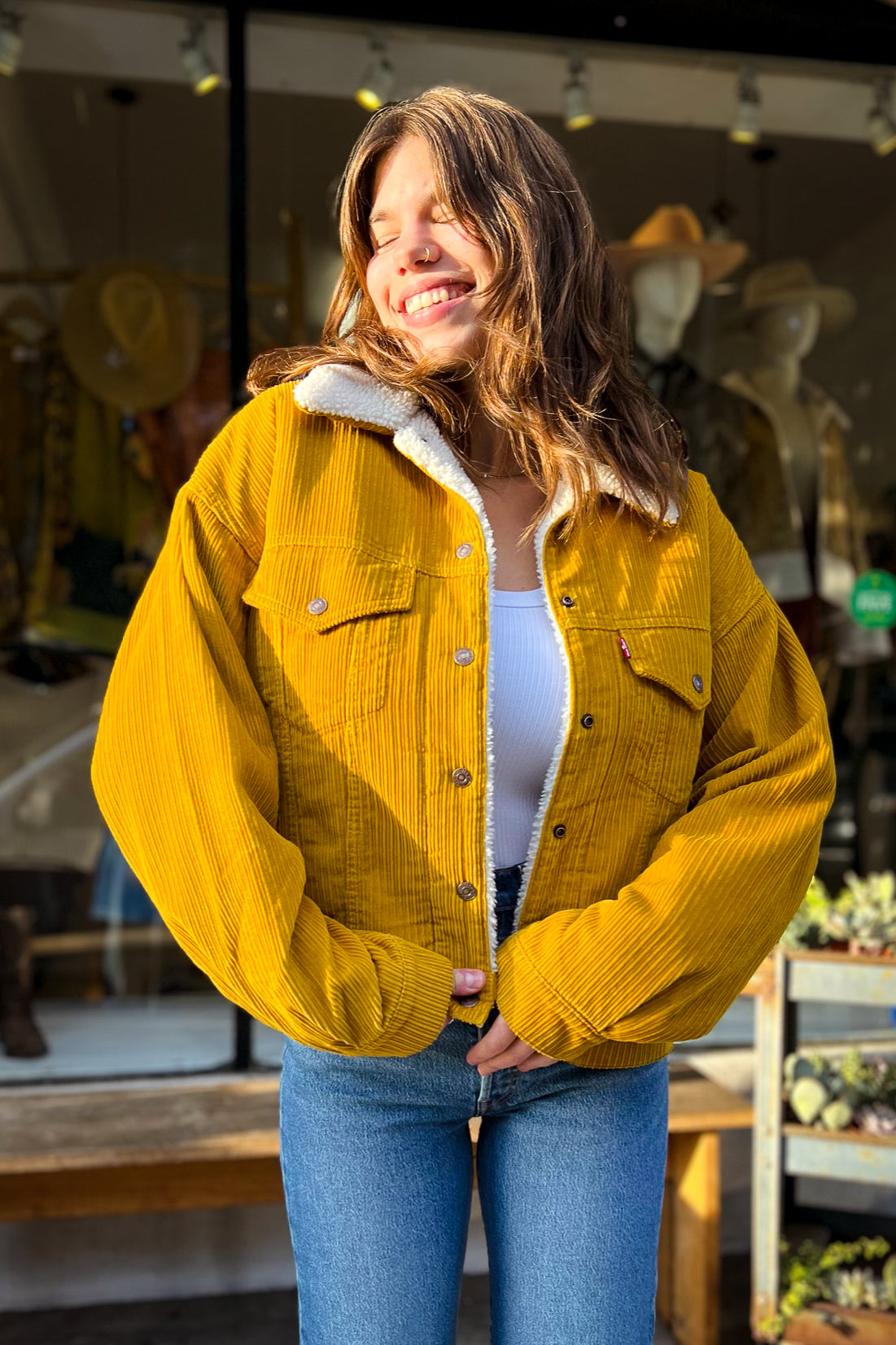 Levi's Sherpa Trucker - Chai Tea | Garmentory