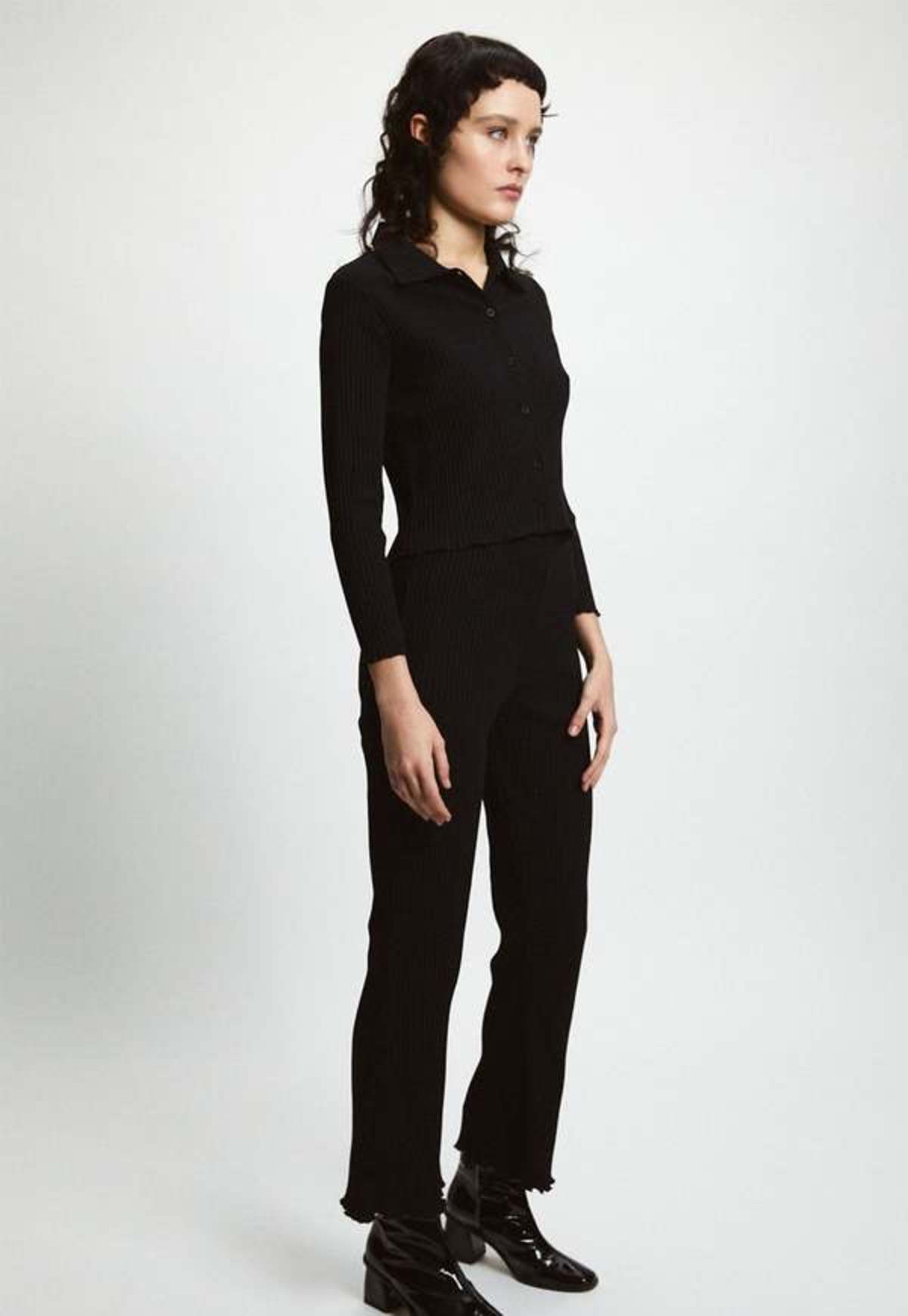 Rita Row Pike Top - Black | Garmentory