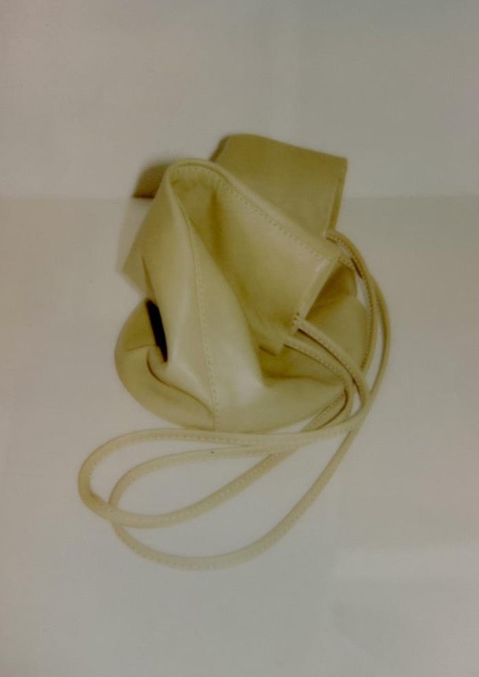 Modern Weaving Drape Oval Bucket - Black | Garmentory