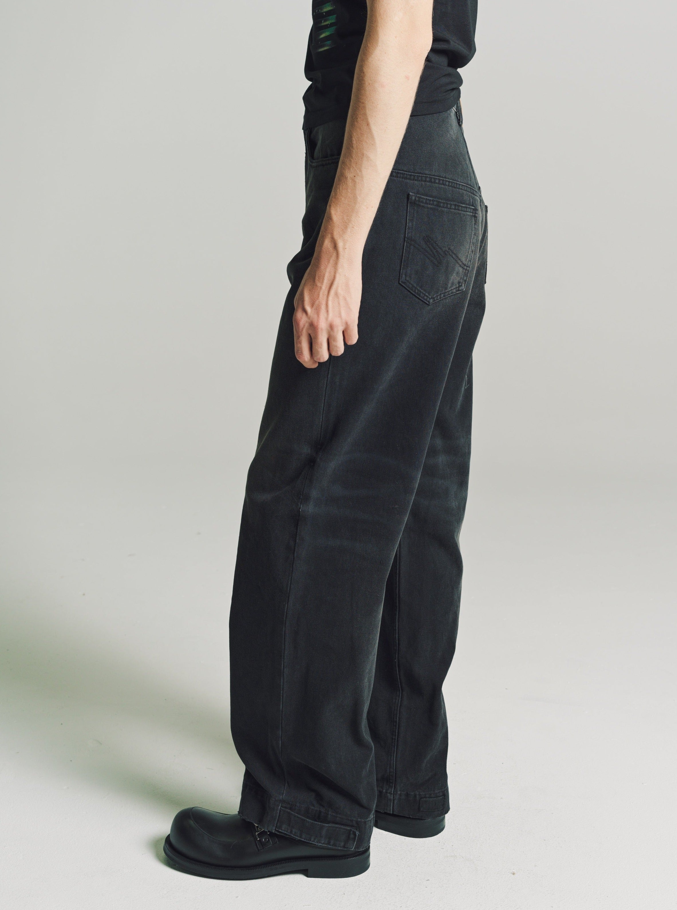 Martine Rose Cowboy Wash Wide Leg Jean - Black | Garmentory