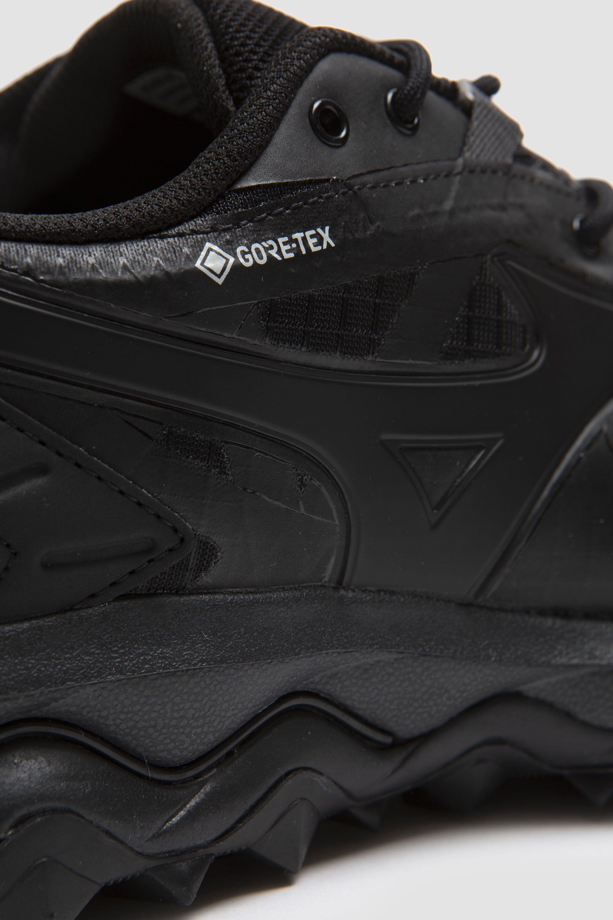 Mizuno S L Wave Mujin TL GTX Shoes - Black | Garmentory