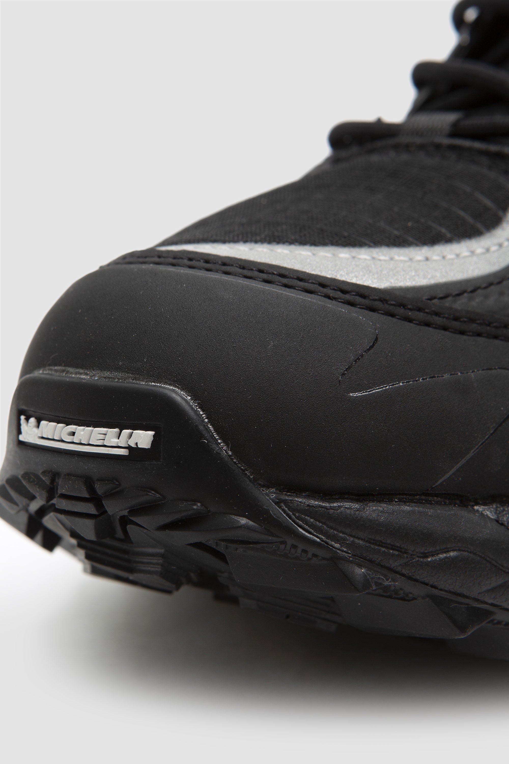 Mizuno S L Wave Mujin TL GTX Shoes - Black | Garmentory
